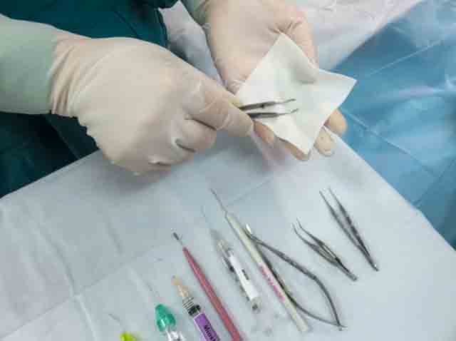 PHFI CEHJ » Assisting during microsurgery: tips for success